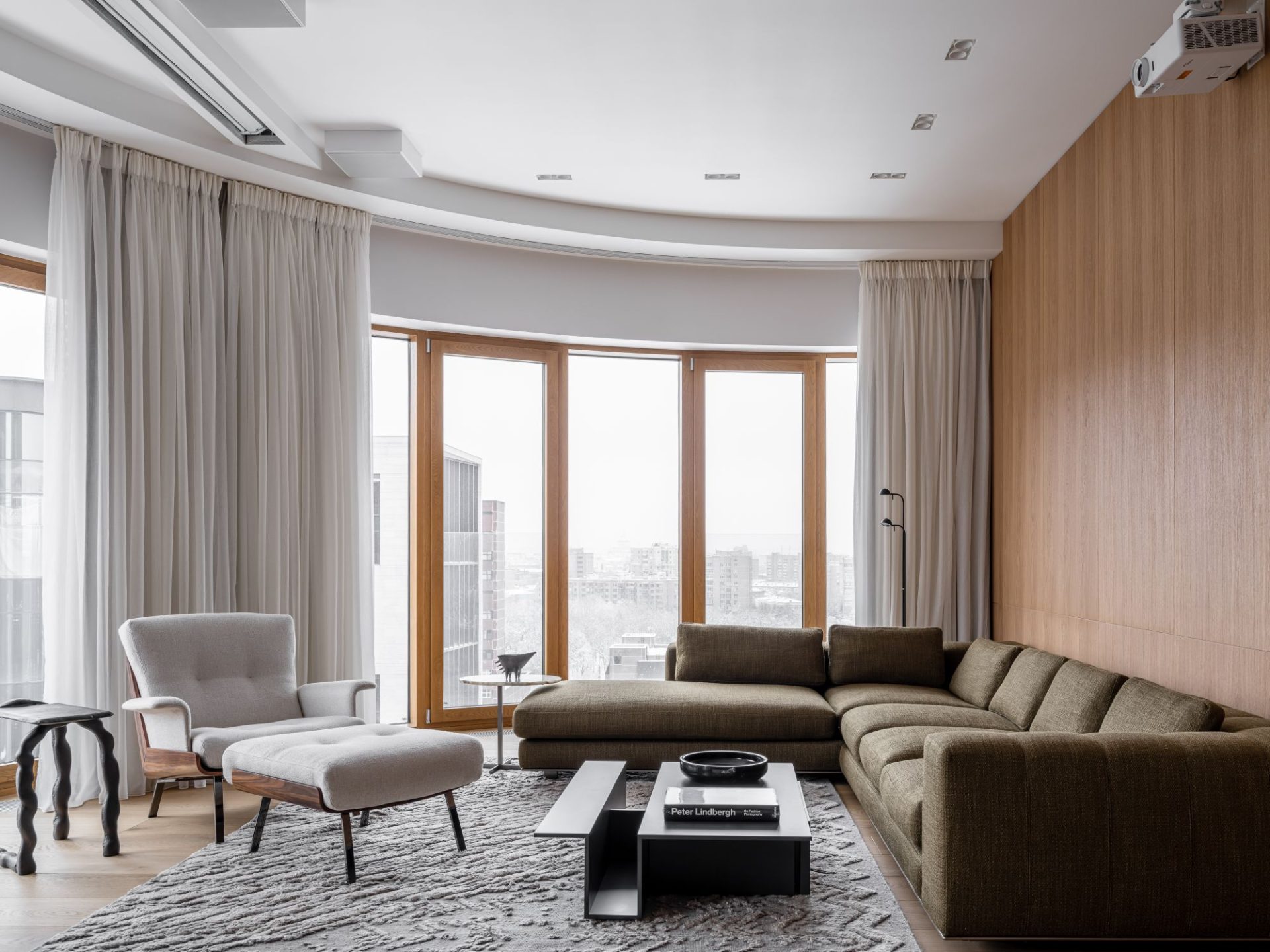 Live life in marvelous monotones inside this Moscow residence ...