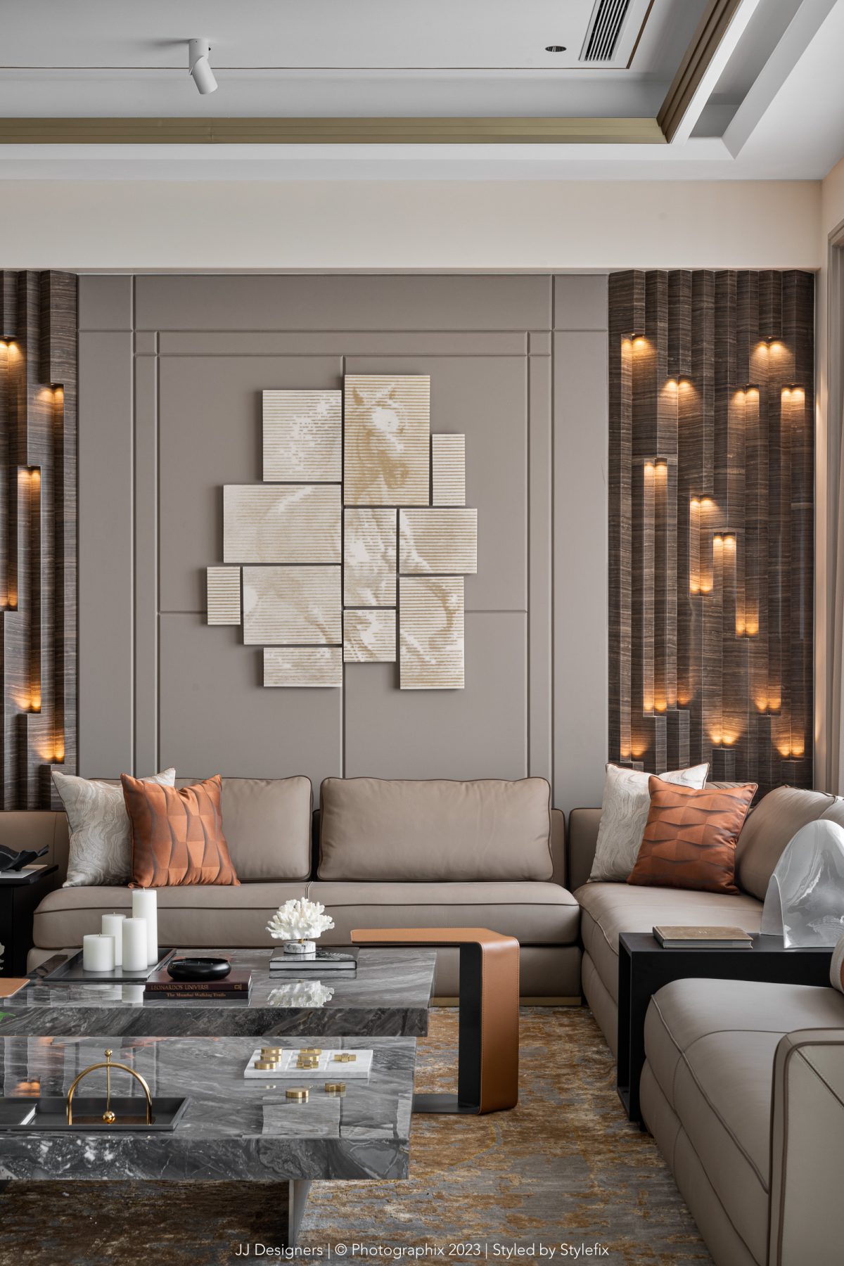 Zoom into the dramatic details of this luxurious Mumbai home ...