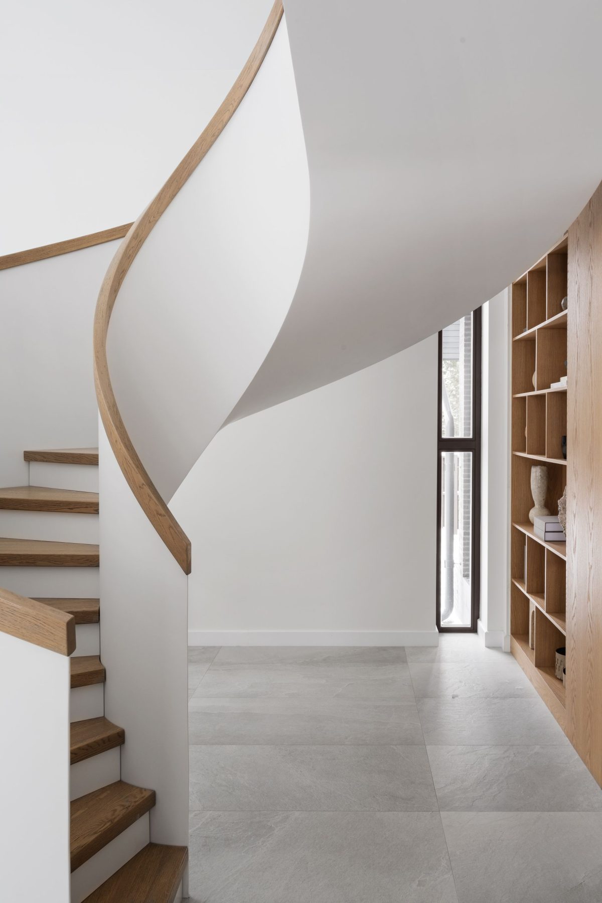 Feel the freedom of functional design in this Moscow home - Architect ...