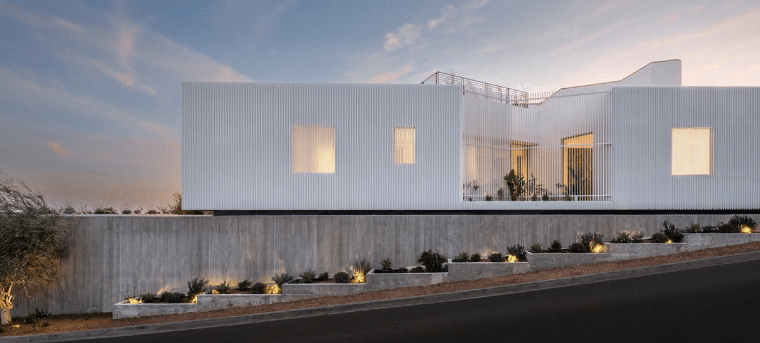 Live like a star inside this angular LA home by SAOTA - Architect and ...