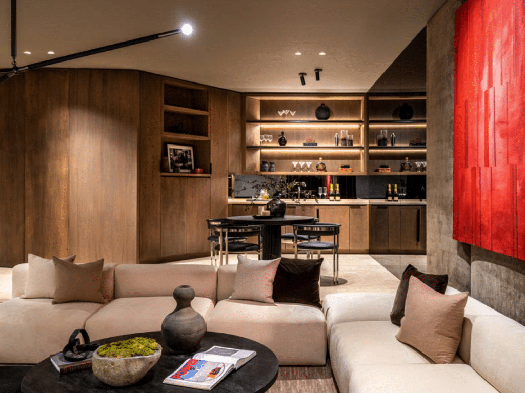 Live like a star inside this angular LA home by SAOTA - Architect and ...