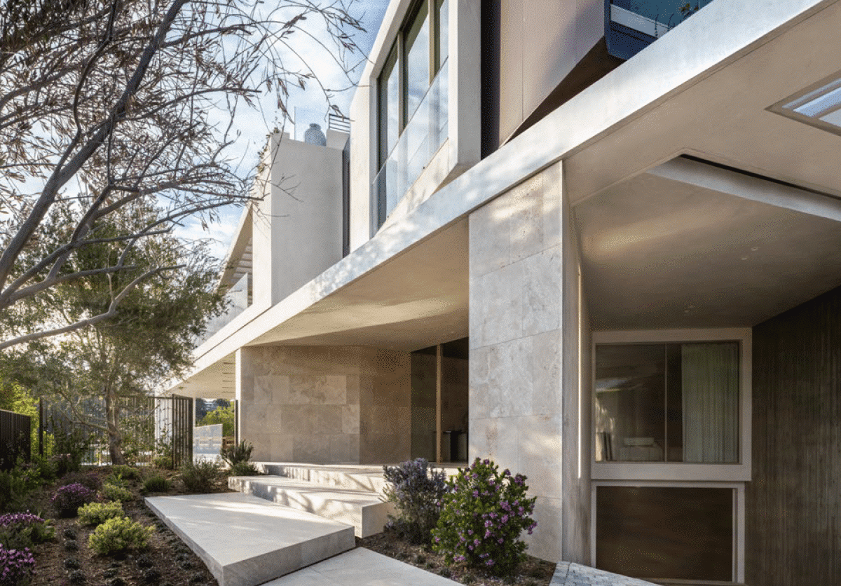 Live like a star inside this angular LA home by SAOTA - Architect and Interiors India