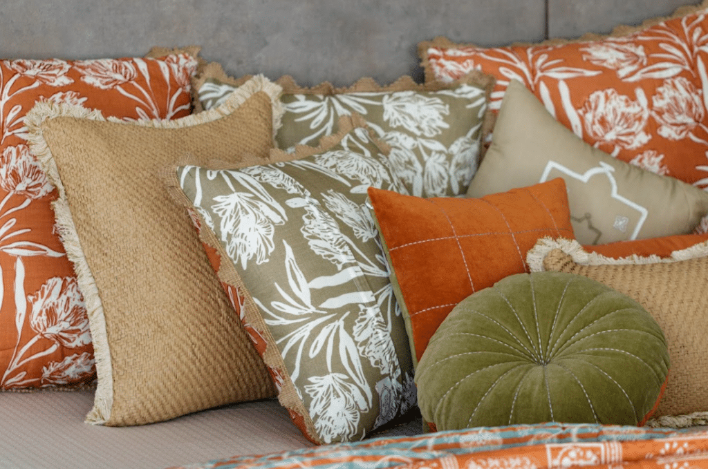 Cozy up to the comfort of these fantastic 4 home decor collections ...