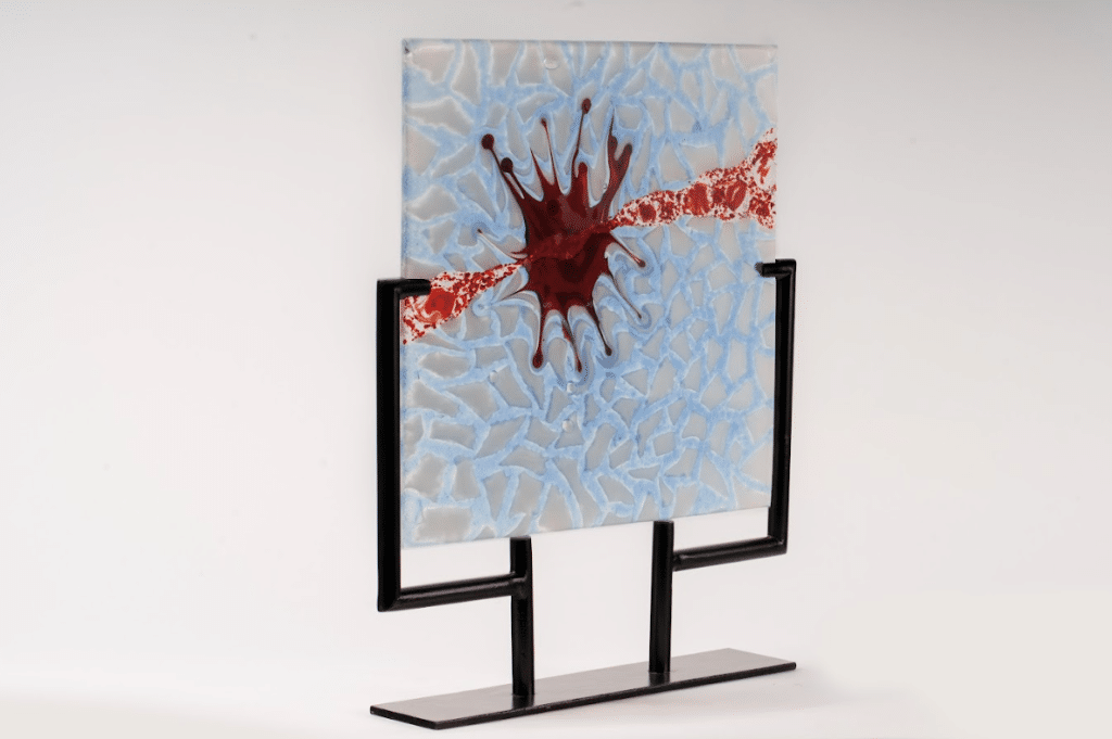 Make a striking impression with these stunning cut glass decor pieces ...