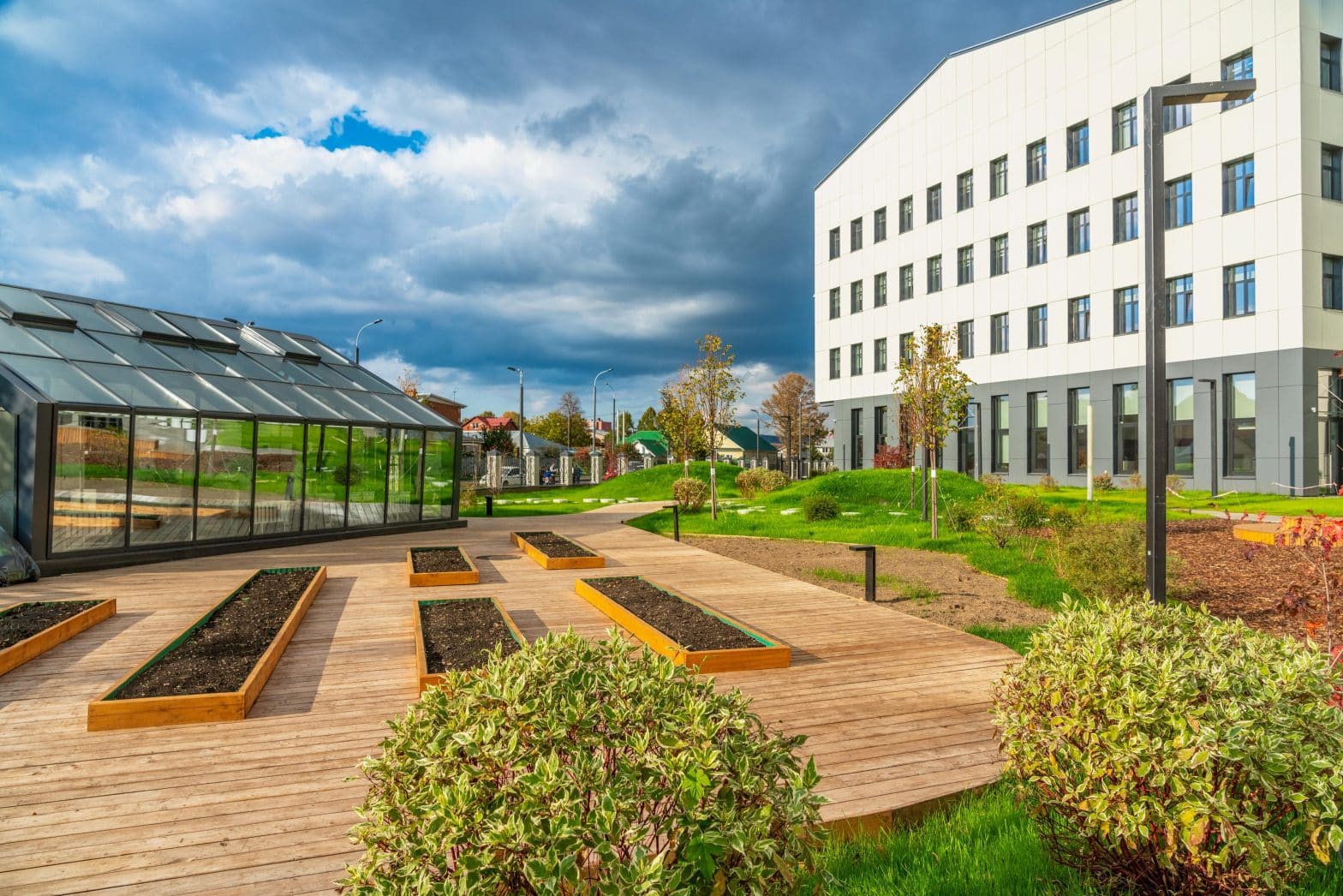 Walk through the corridors of history at the oldest school in Tatarstan ...