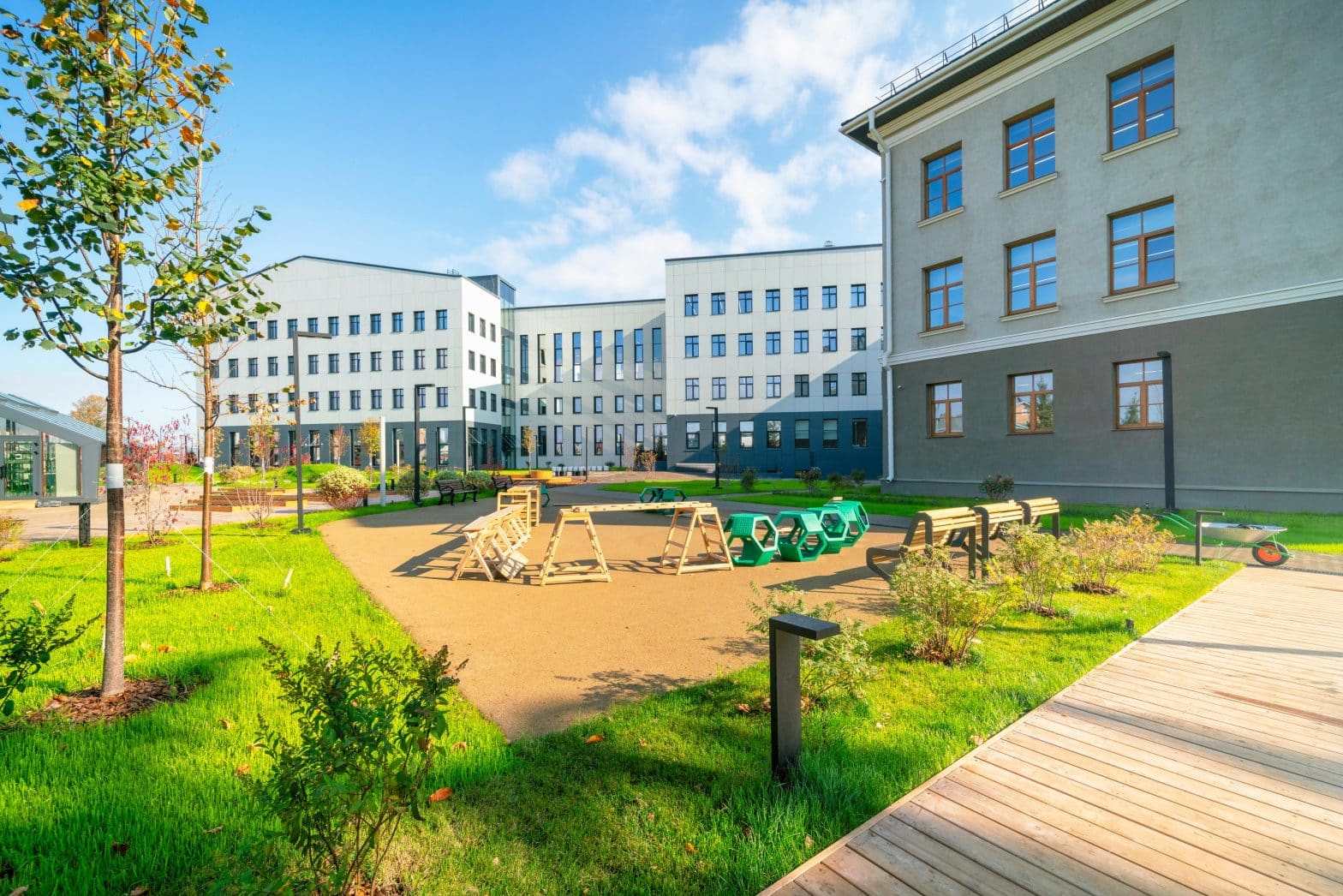 Walk through the corridors of history at the oldest school in Tatarstan ...