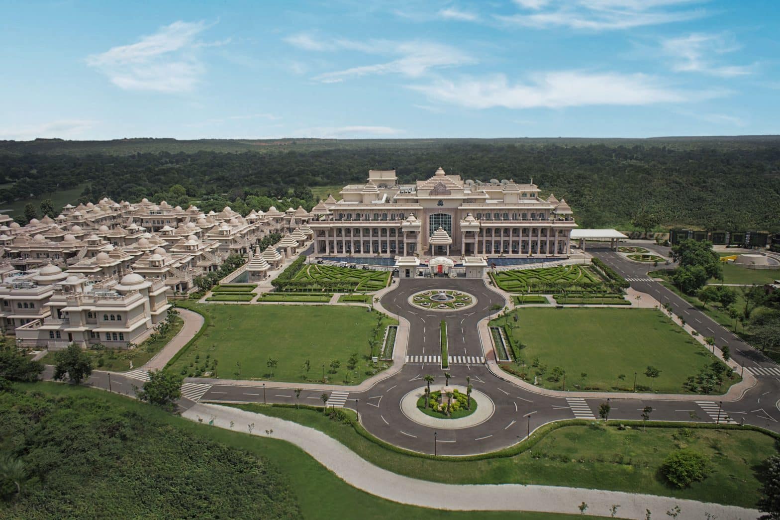 Immerse in the rich tapestry of tradition and luxury at ITC Grand ...