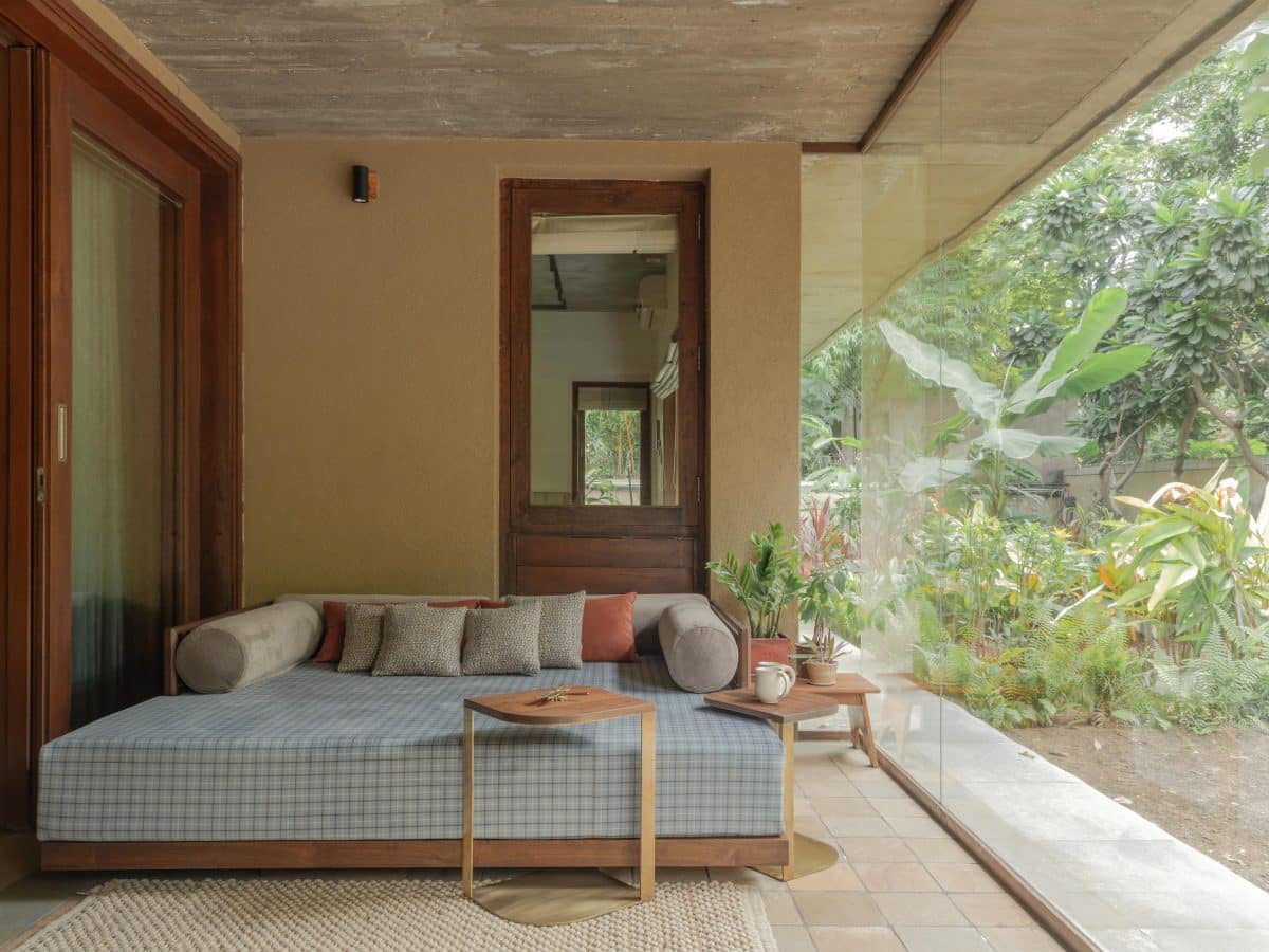 Tone down the noise inside this Zen Mumbai residence - Architect and ...