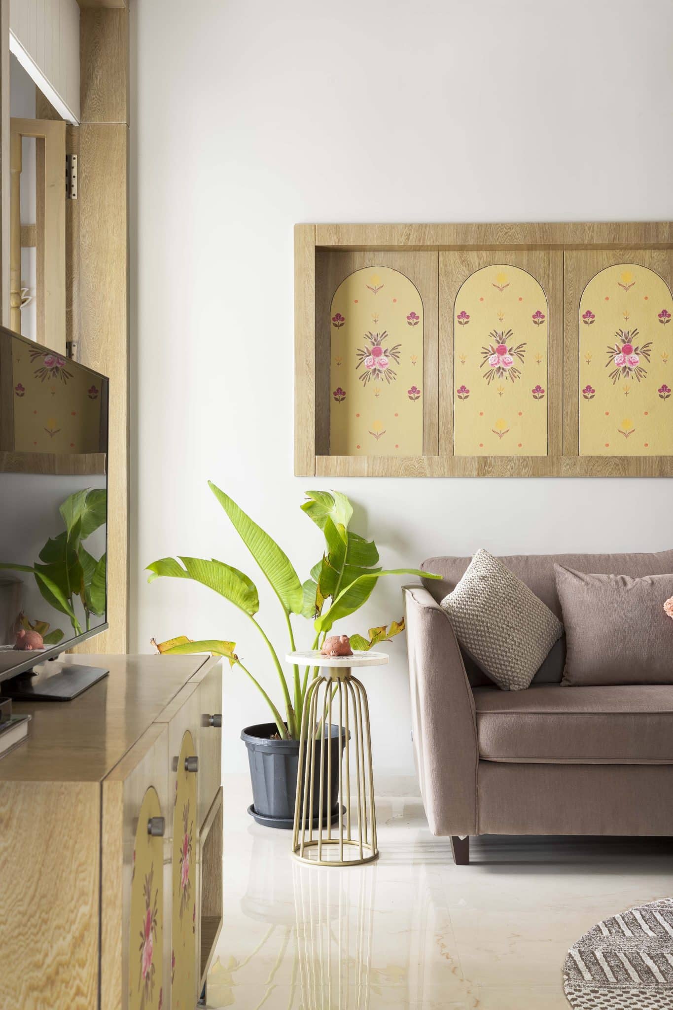 Walk through this Bhopal home where transitions and tradition are ...