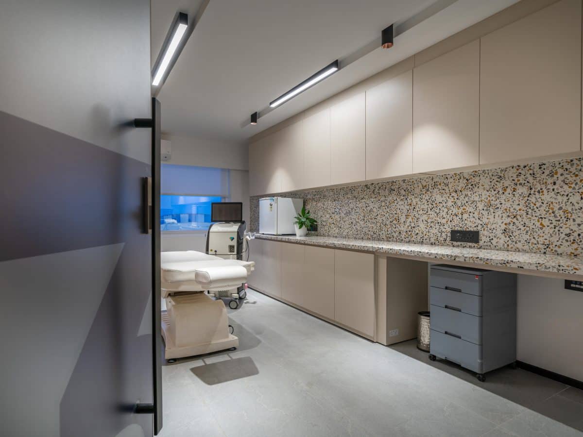 Nourish yourself with the hospitable design of this swank new skin ...