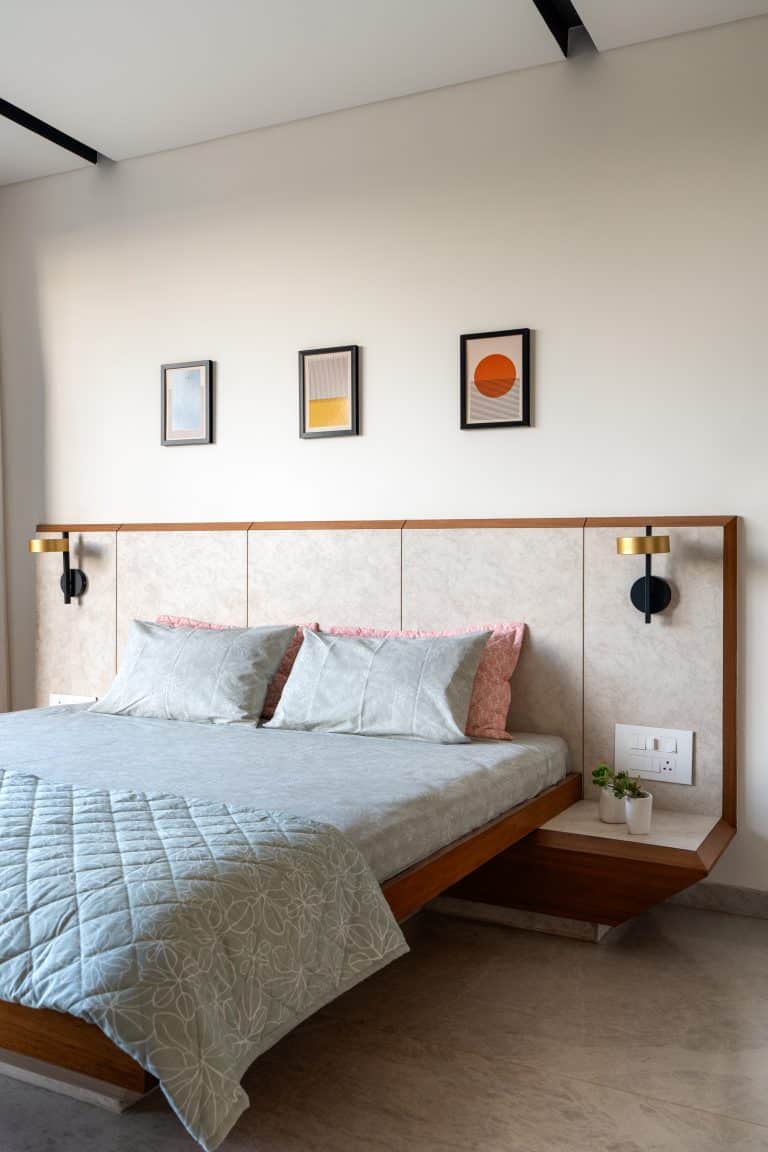 Inside the Red Courtyard House that bows down to the Gadag ground ...