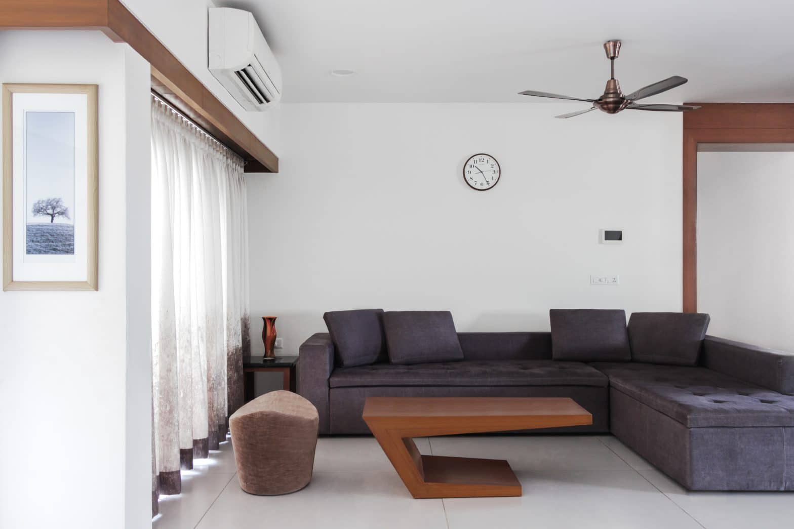 Peep inside Vadodara's 2,900 sq ft apartment that embodies the 'Less is ...