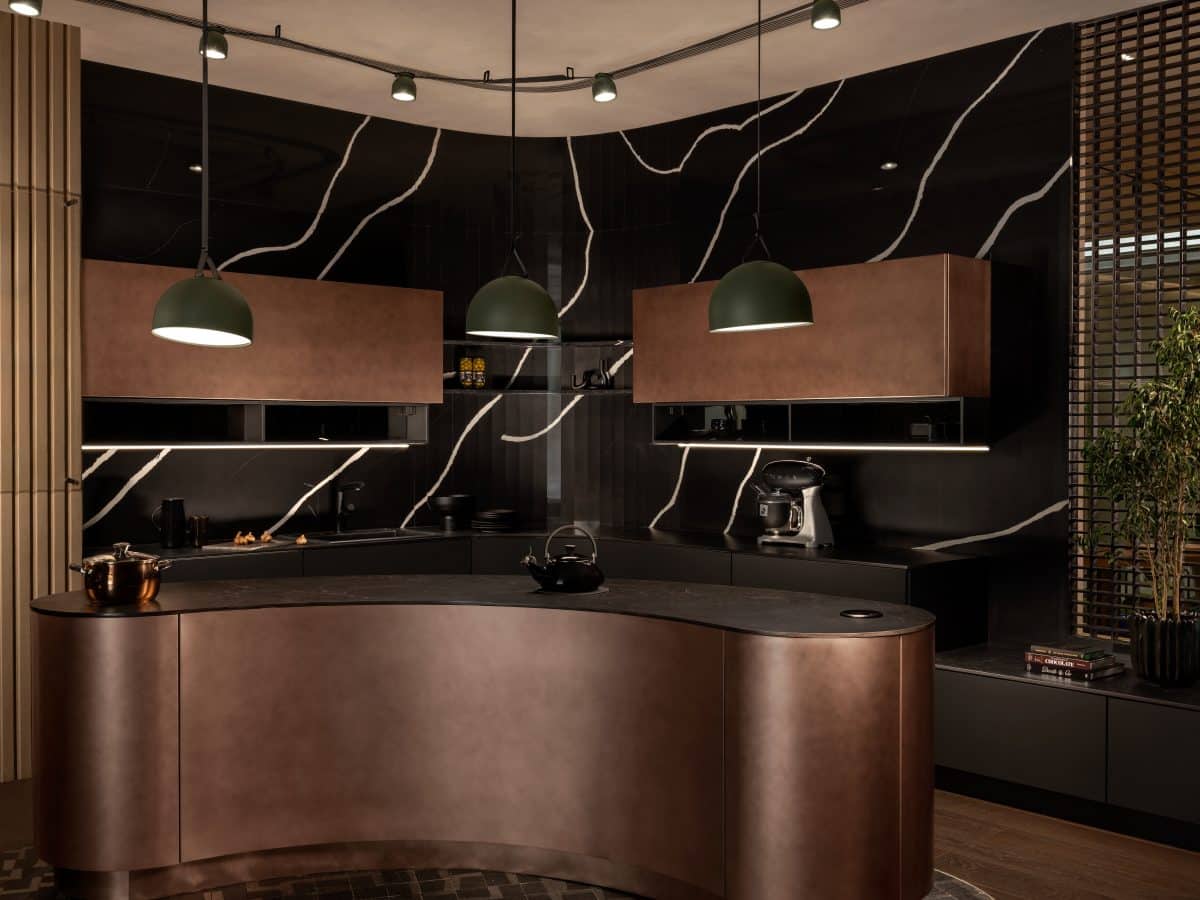 Enter the world of exquisite kitchens and more at the Kuche7 experience ...