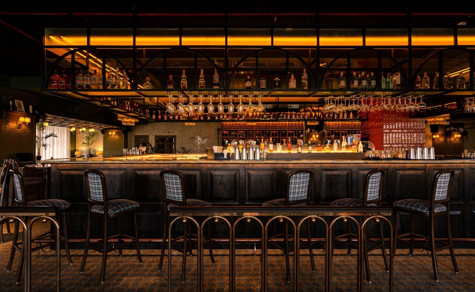 Catch an insider’s view of the entertaining luxuries at this sip-and ...