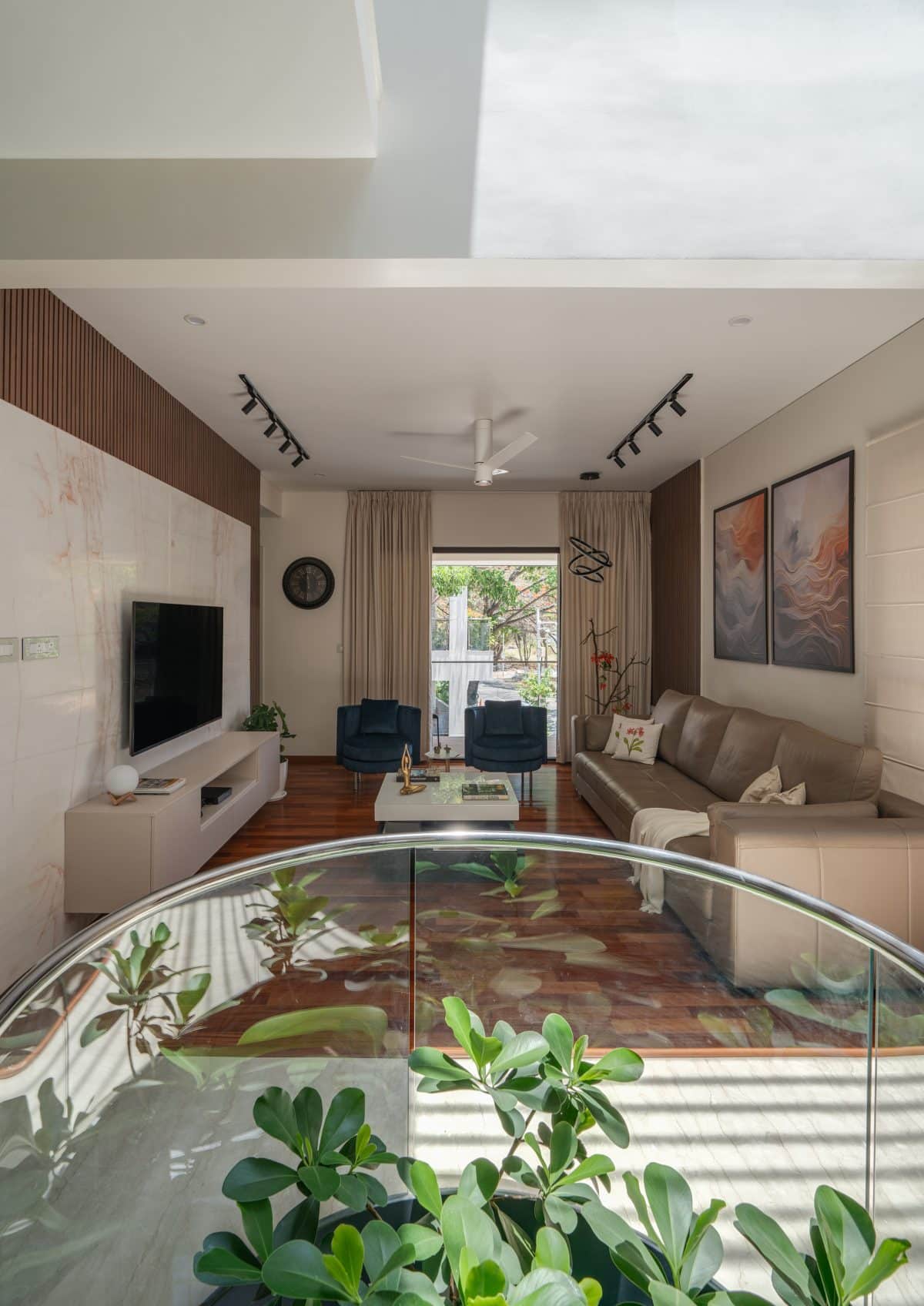Peep inside this Vastu Shastra-enthusiast's well-balanced home in ...