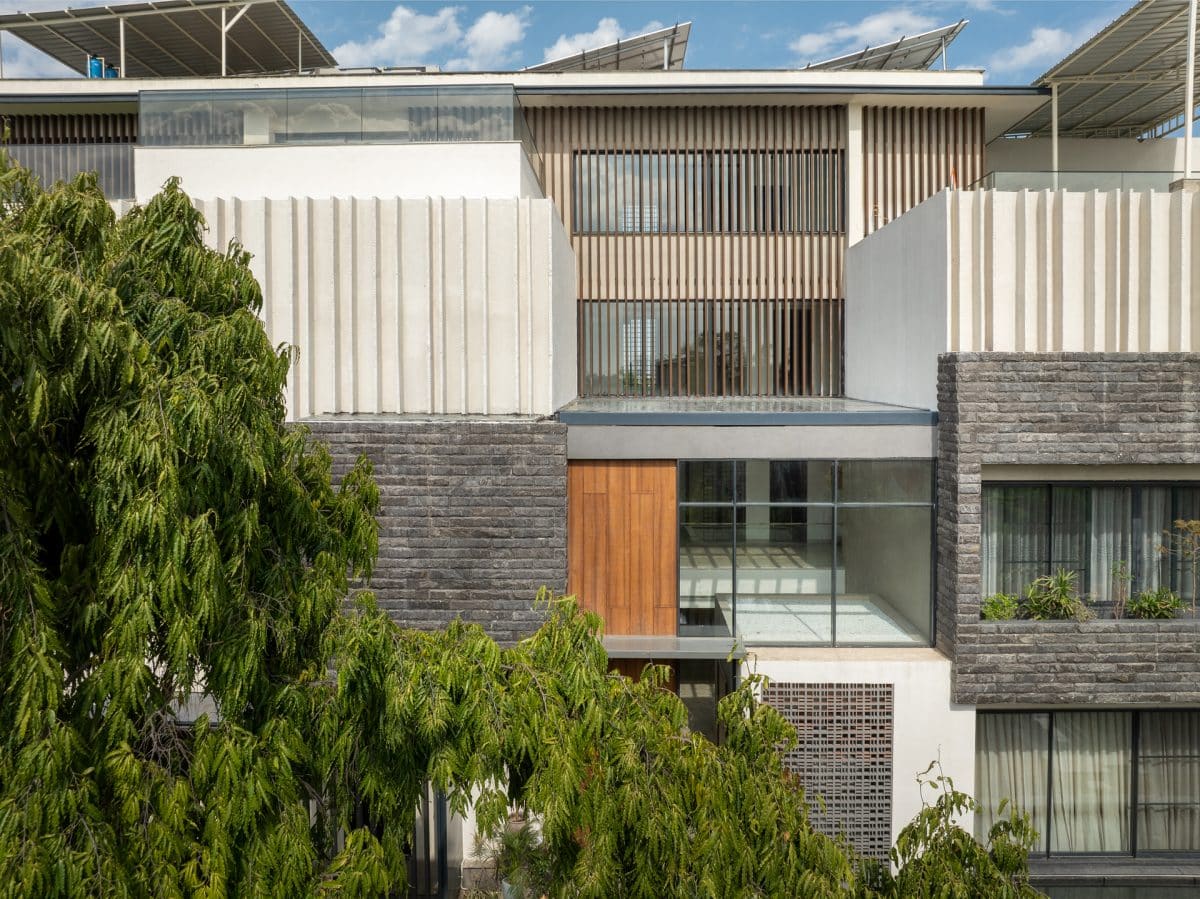 Converse with the context at this residence in Jaipur where light is ...