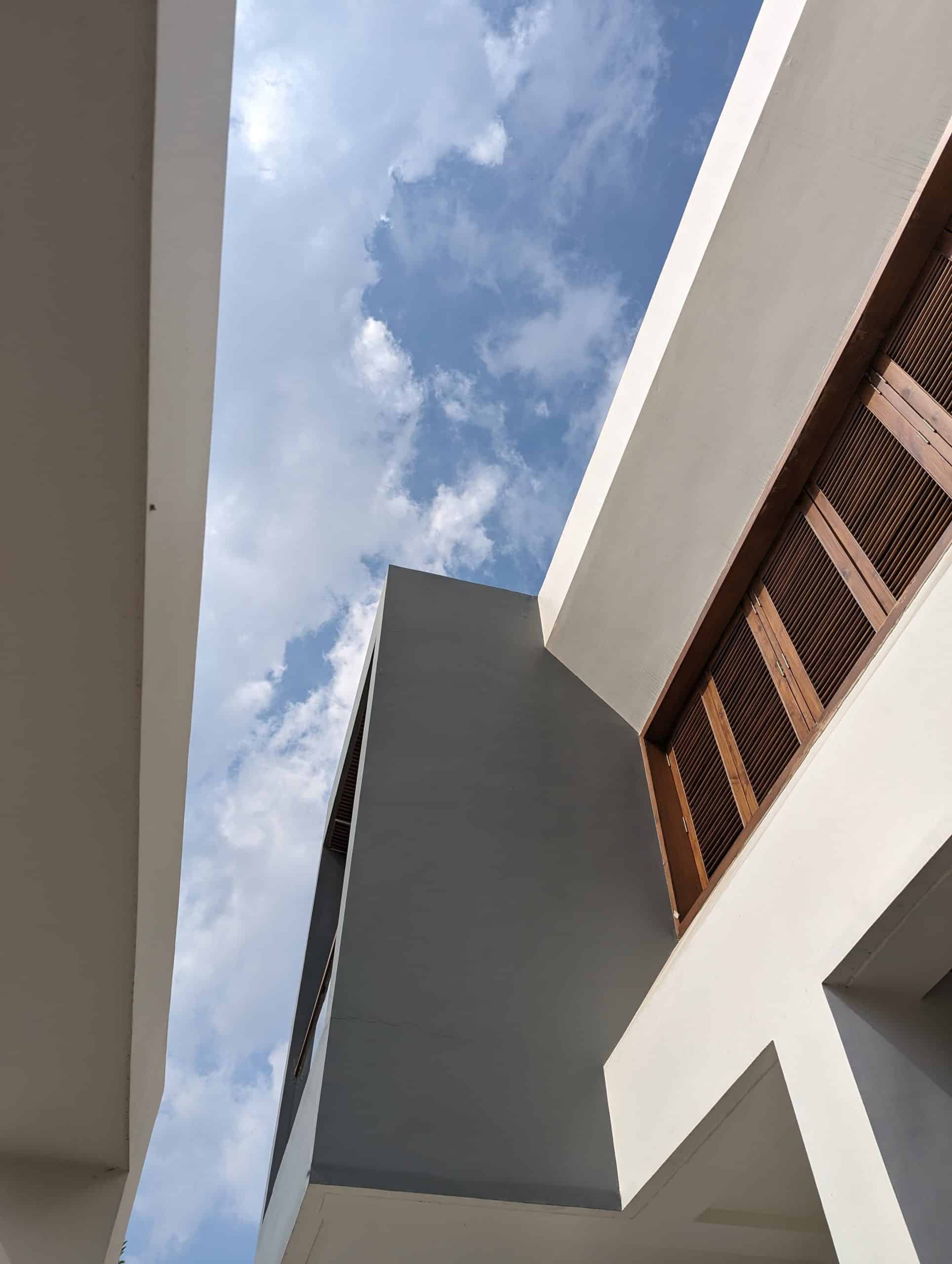 Find your Zen in the contemporary rugged charm of this nature-nested ...