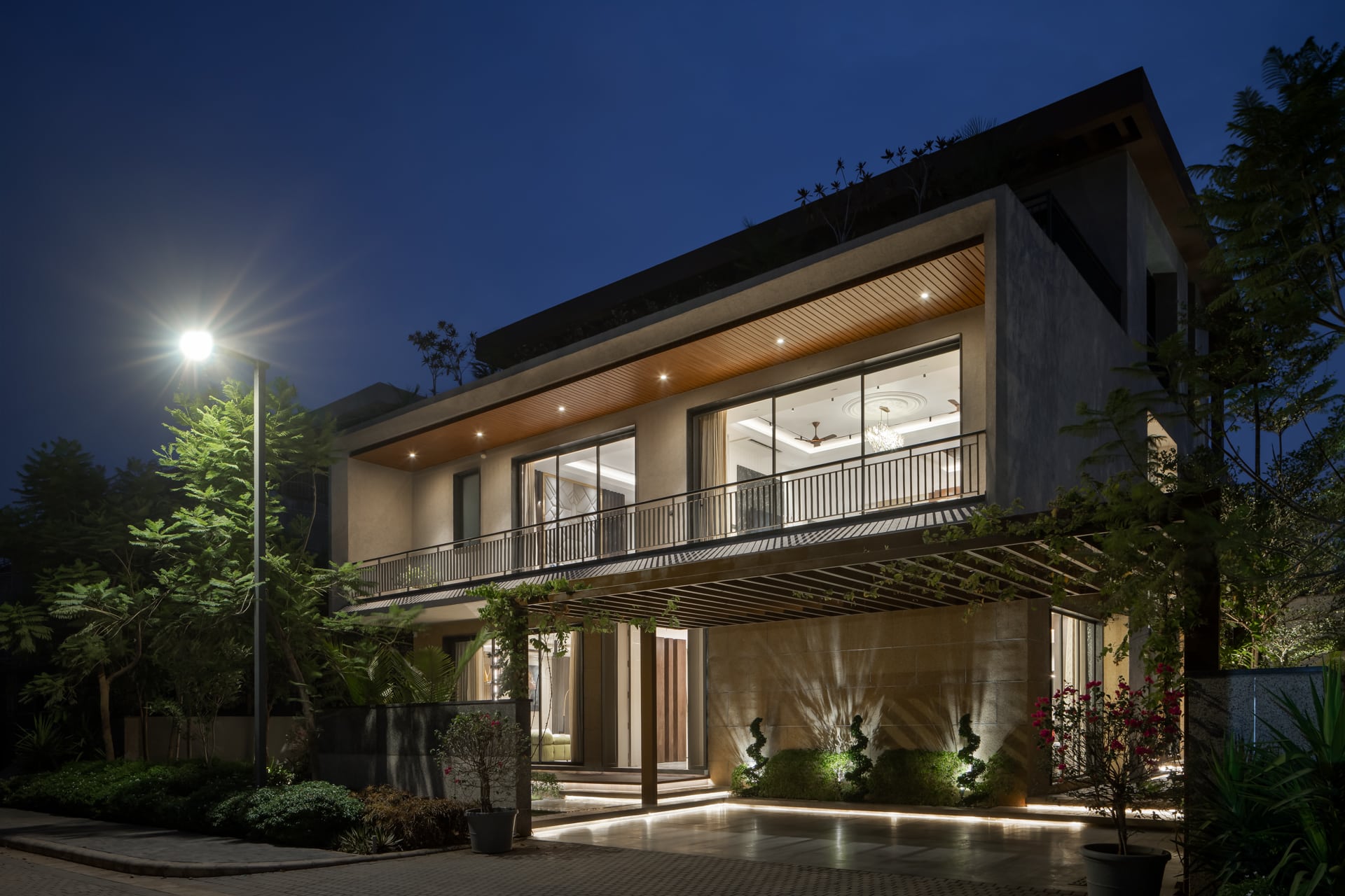 Step closer to nature at this adaptable villa in Raipur that doubles as ...