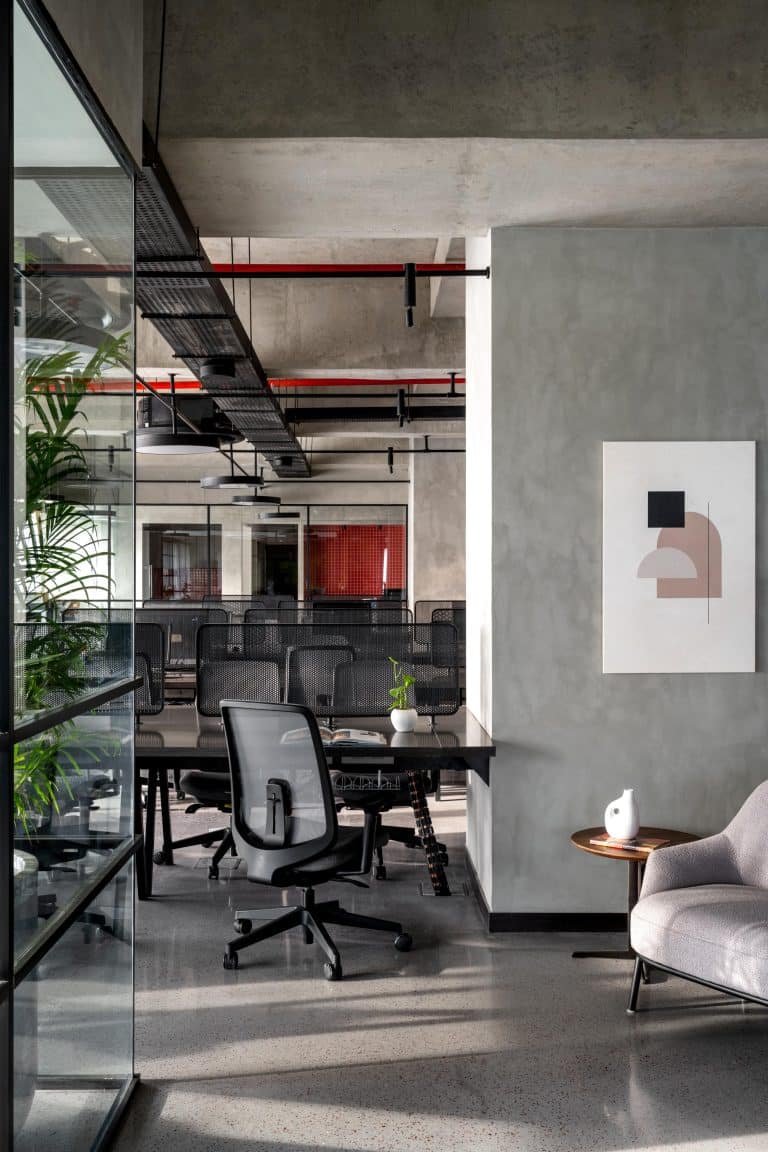 Look beyond the rugged skeleton of this intriguingly industrial office ...