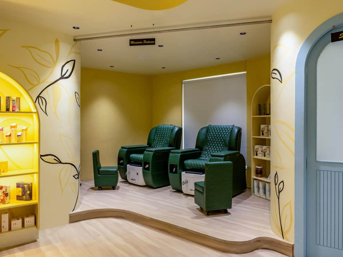 Get a makeover amidst the eccentric charm of this salon in Pune ...