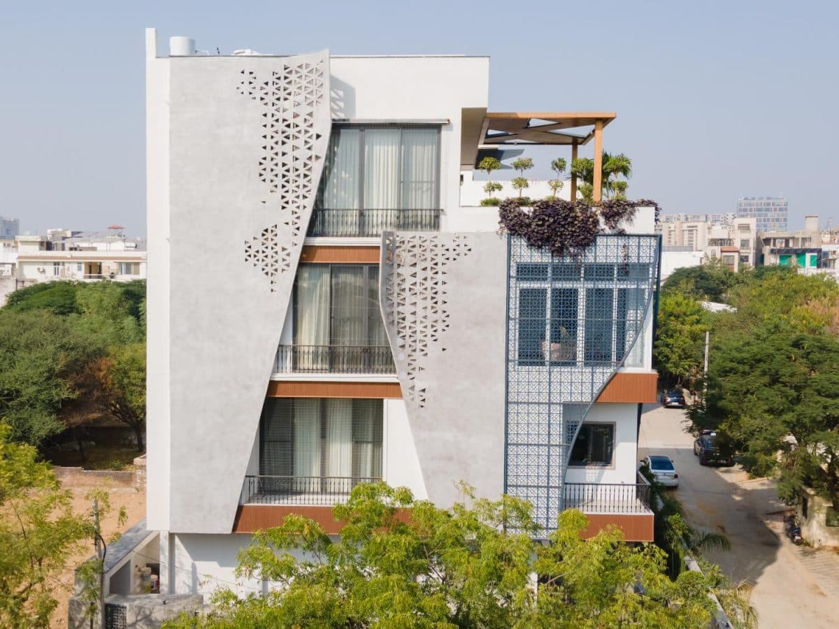 Marvel at the ferrocement forms of this sculptural home in the Pink ...