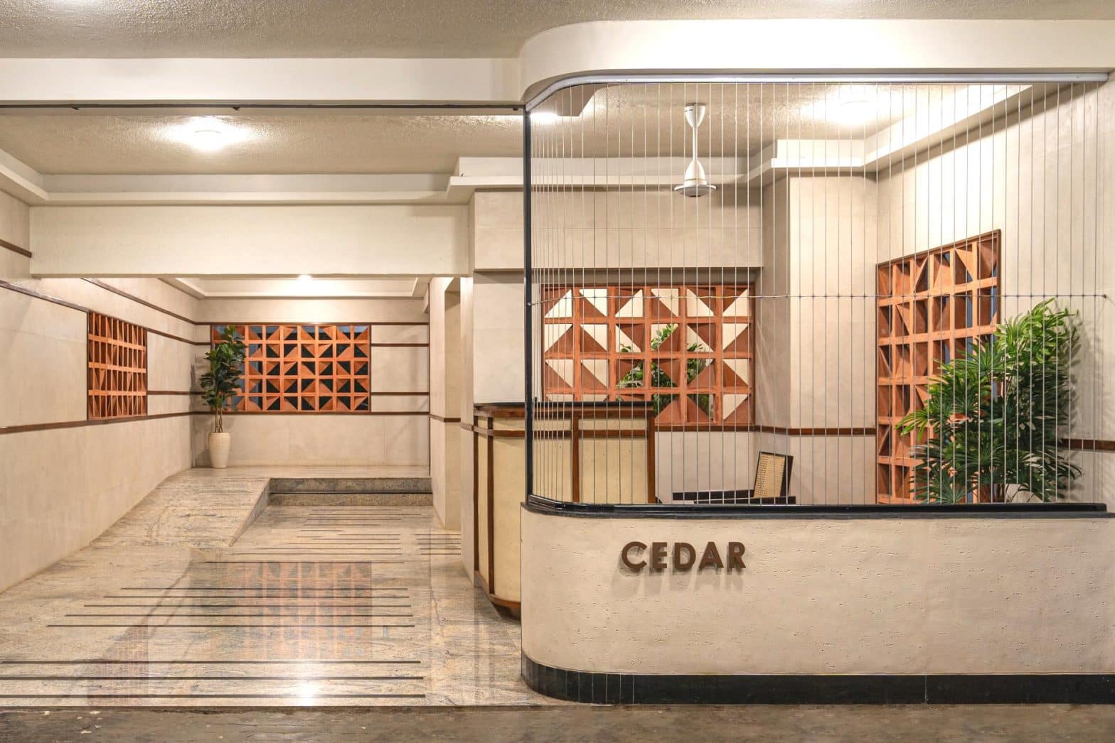 Open up to the lively transformation of this 800 sq ft transition space ...