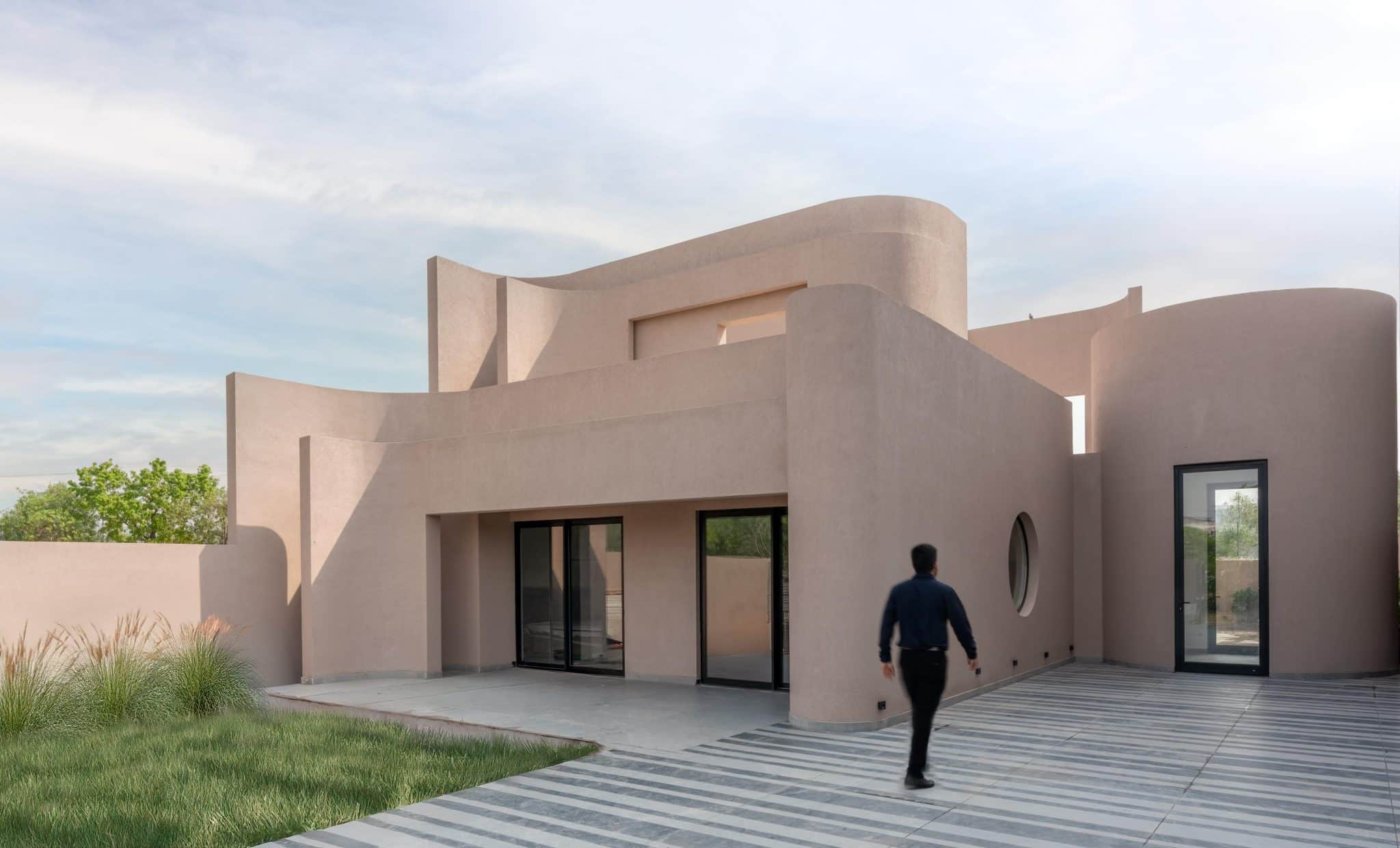 Bend your perspective on luxury at this curved residence in Chandigarh ...