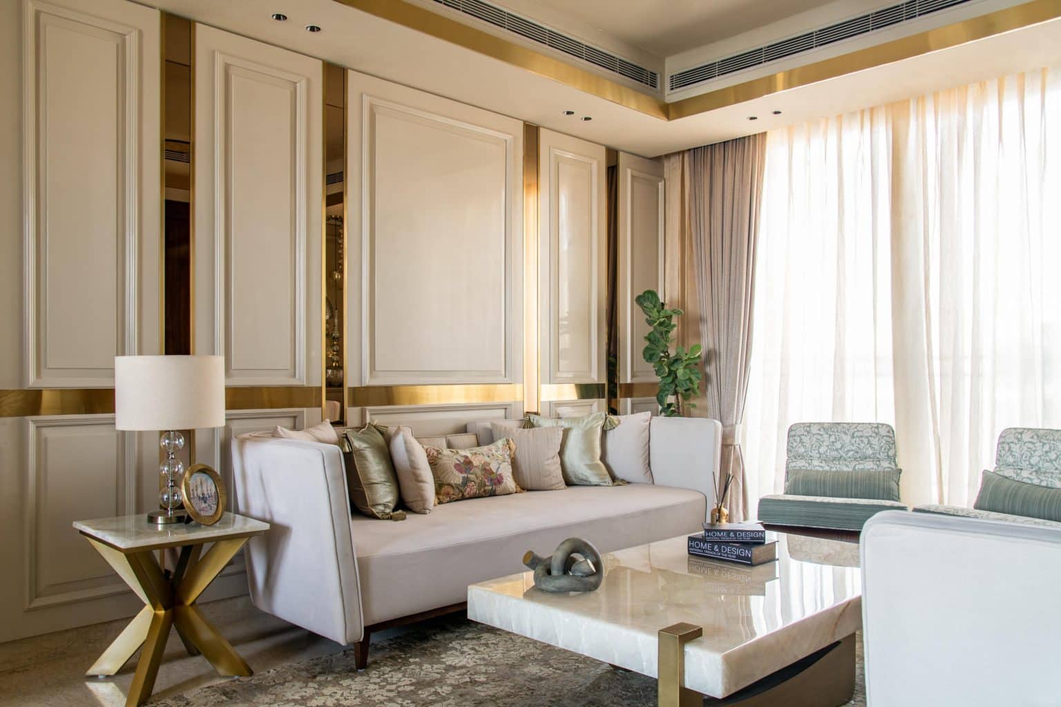 Palatial foyer areas welcoming you into a world of luxury. - Architect ...