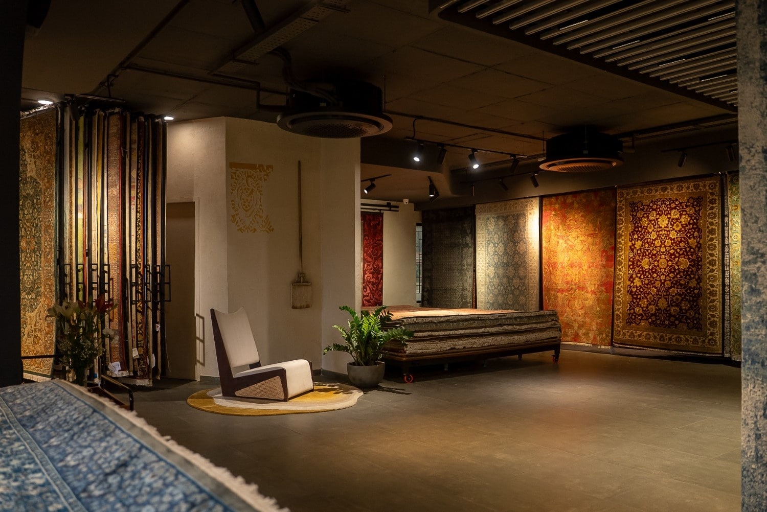 Walk through a world of refined craftsmanship in this 3,200 sq ft Bengaluru space dedicated to ...