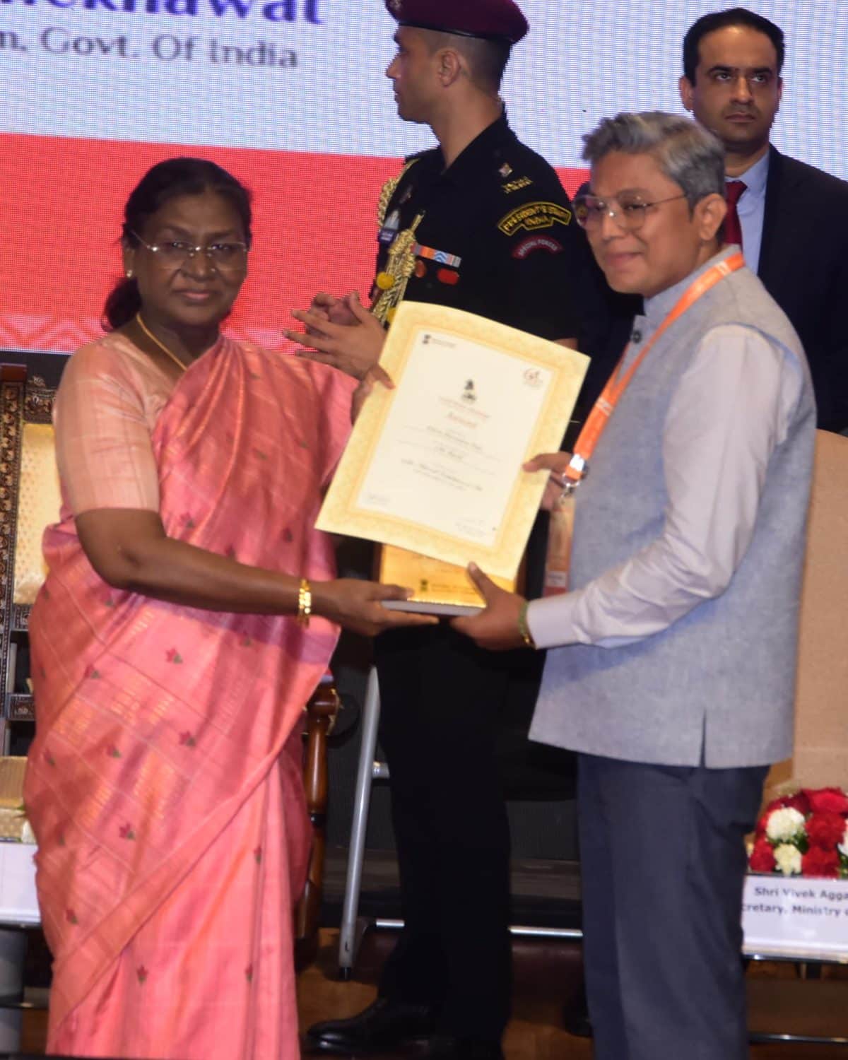 Hon’ble President Murmu presents prestigious National Award to ...