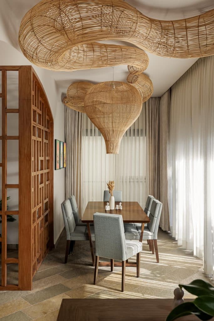 Unfold tropical modernism across this light-filled 6,000 sq ft ...