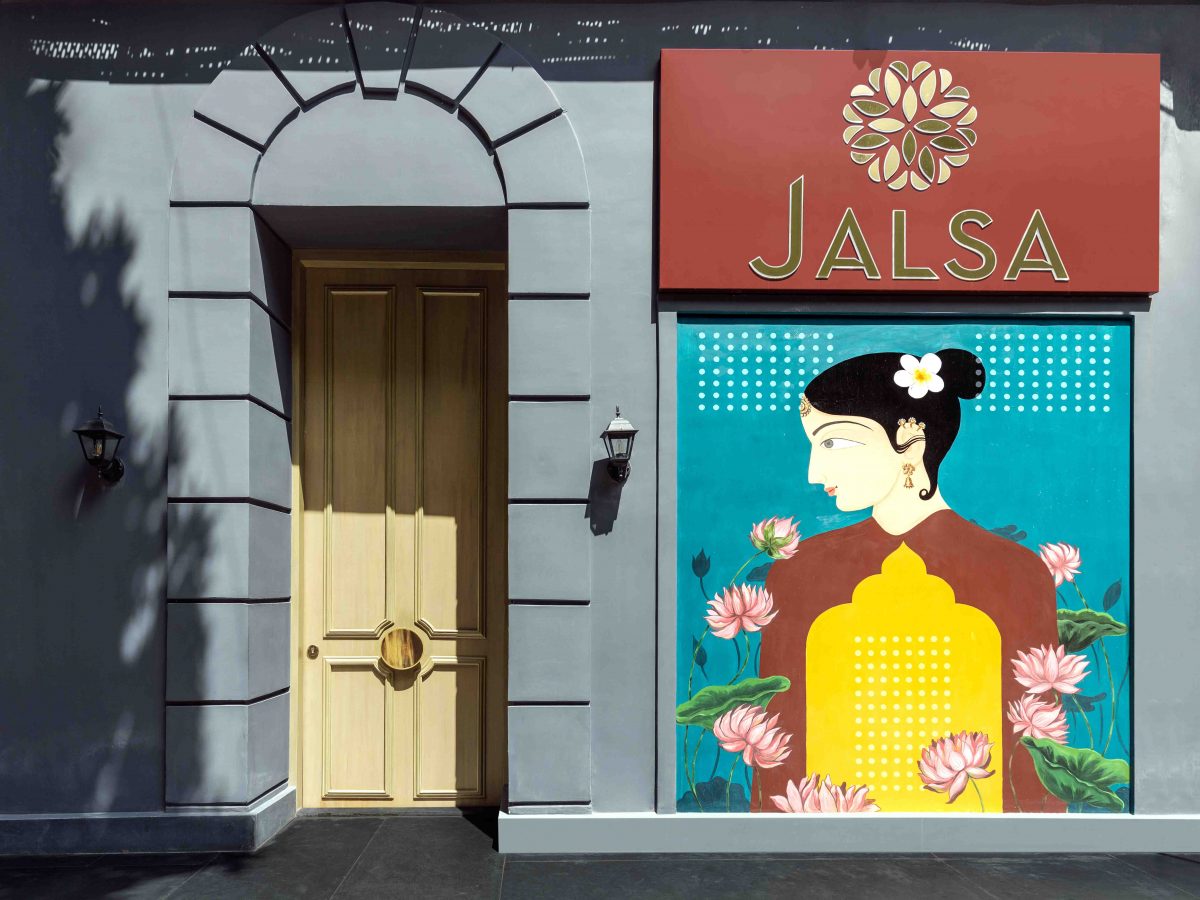 Jalsa - A Kolkata restaurant that stuns with old-world glamour ...