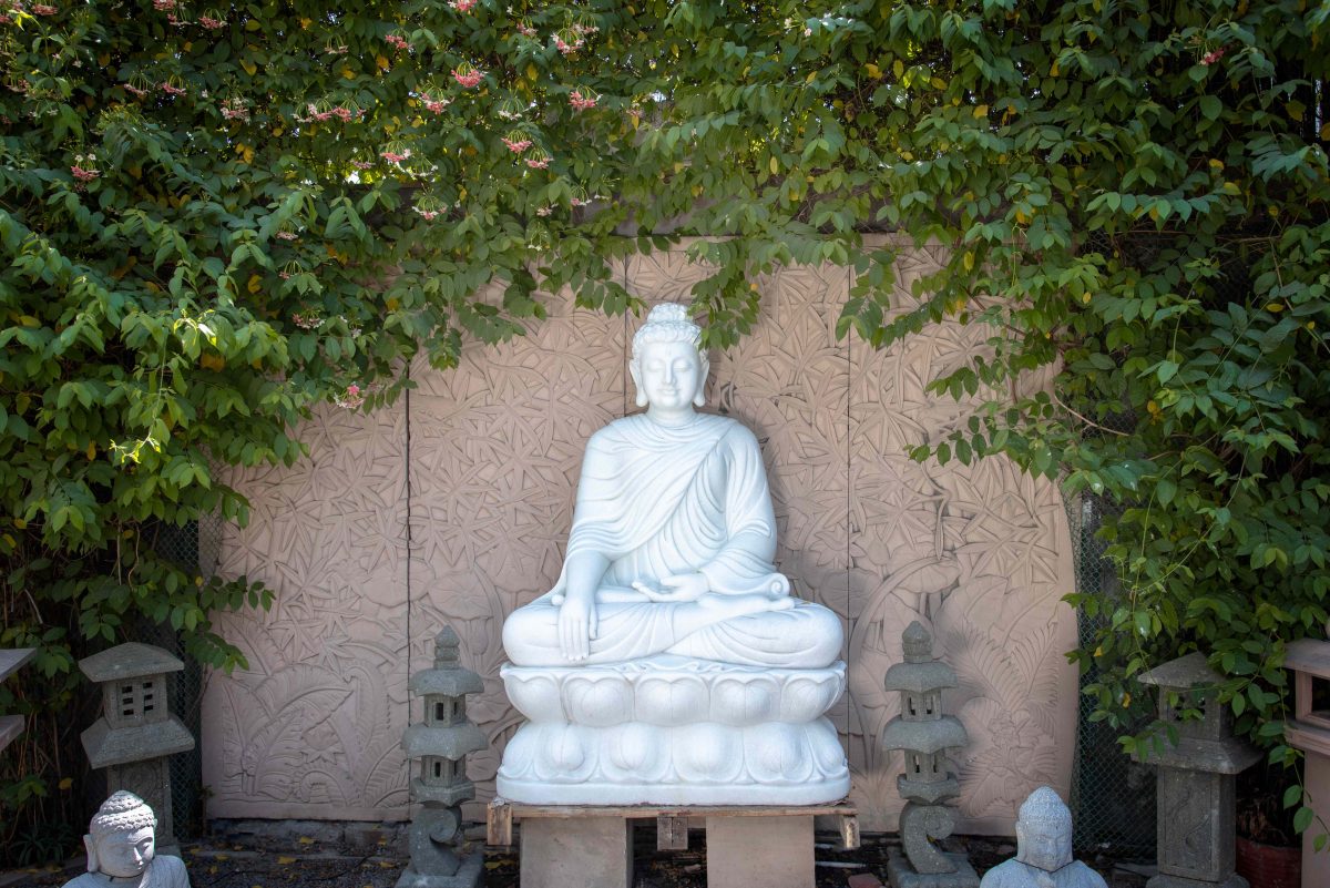 Attract spiritual aura into your landscape with these marble sculptures ...