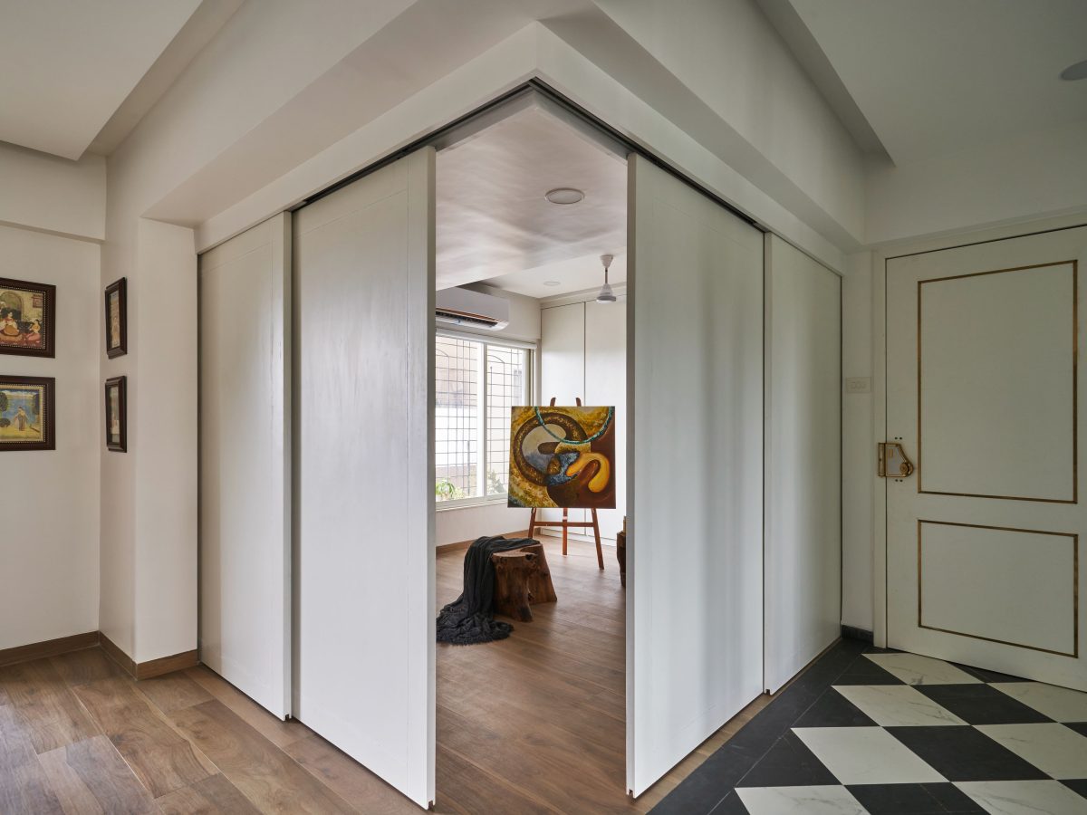 Disconnect to connect with this artist's otherworldly Pune home ...